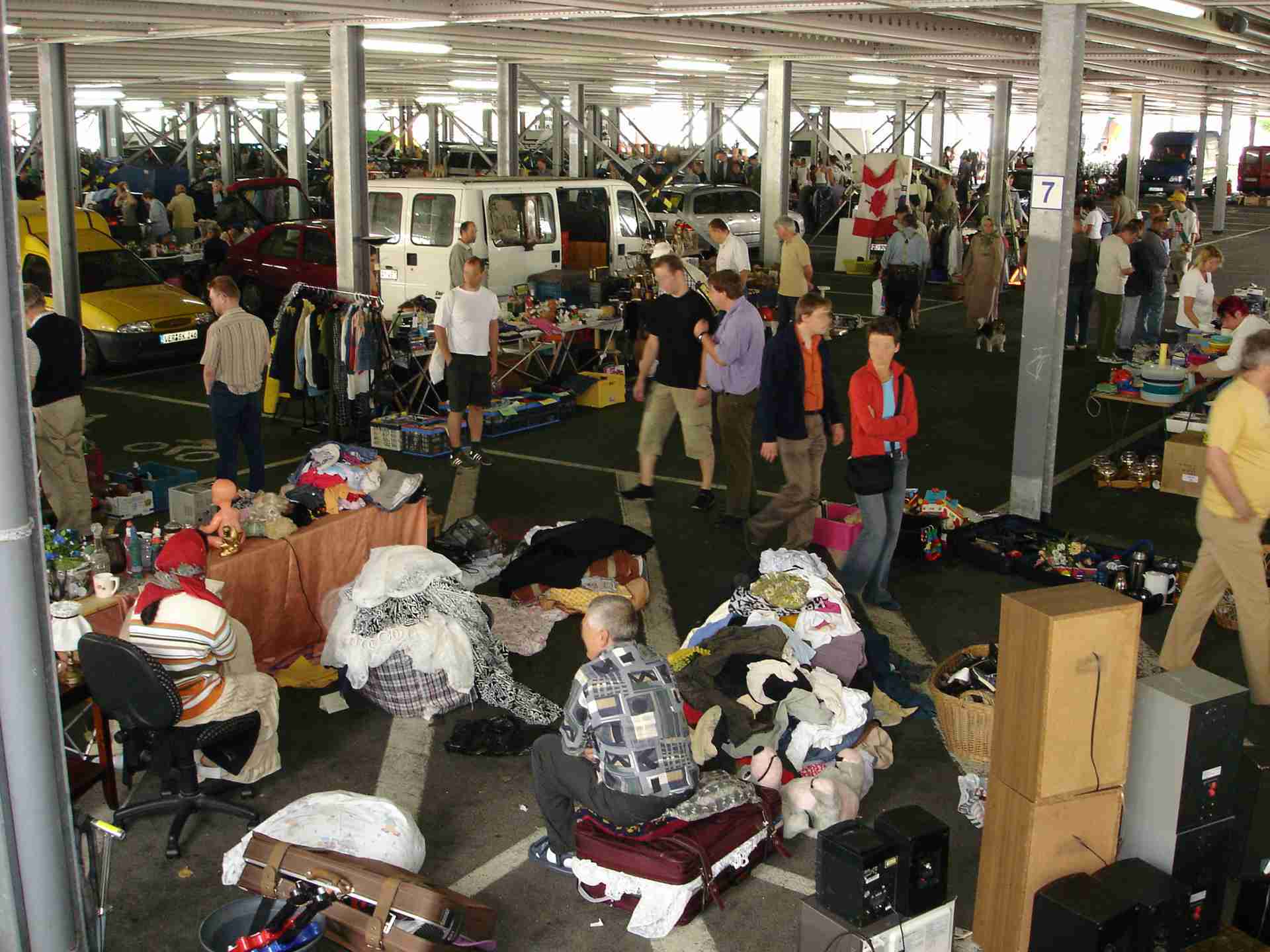 Flohmarkt auf der Bürgerweide und im Hansa Carré - SPOT Bremen